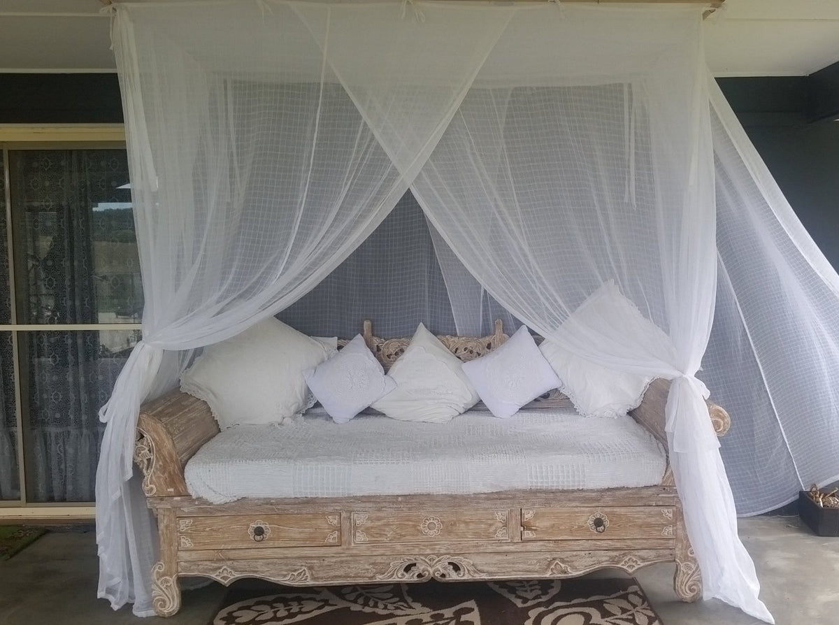 Box Style Mosquito Net: Single Size: 4 Opening – A Thousand & One Nets